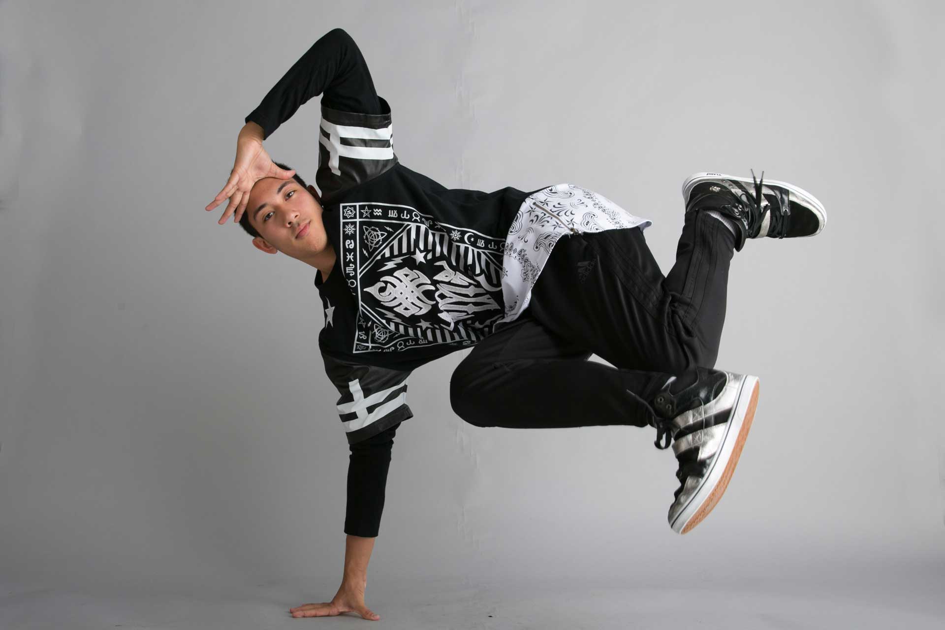 FLOWXS | Toronto Hip Hop Choreography and Dance Duo